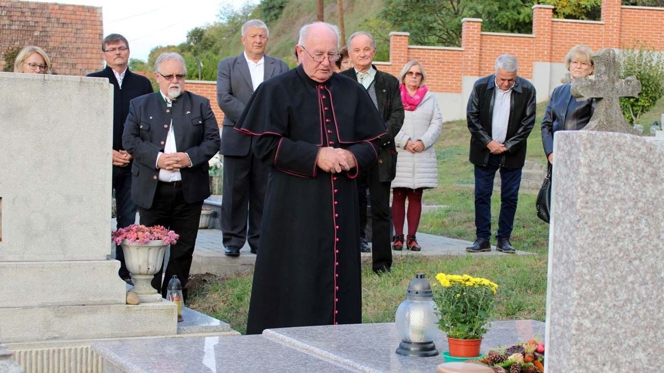 Schilling Roger ciszterci atyára emlékeztek Kömlődön