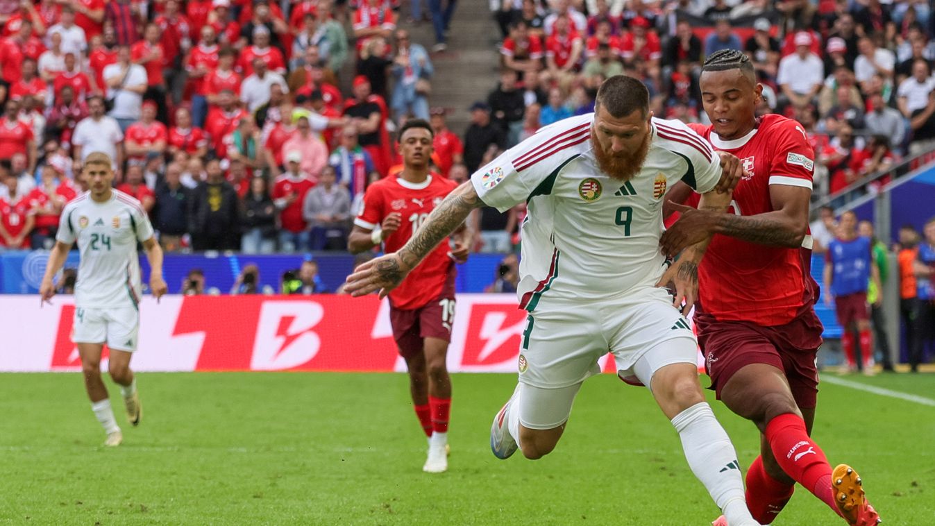 Wayne Rooney kinézte Ádám Martint