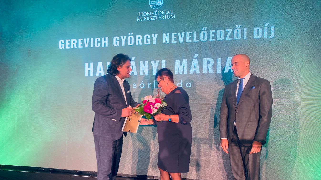 Rangos kitüntetéssel ismerték el Harsányi Mária nevelőmunkáját