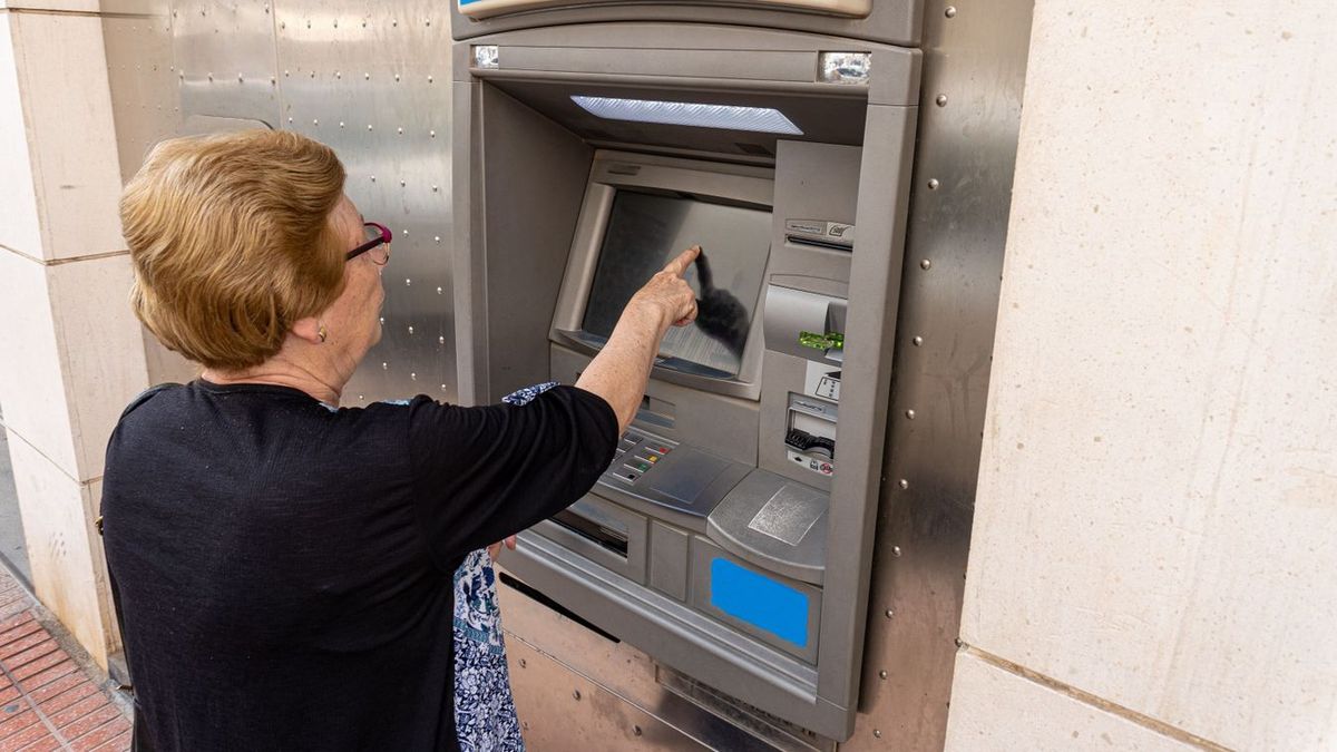 Változik a készpénzfelvételi limit a bankautomatákban