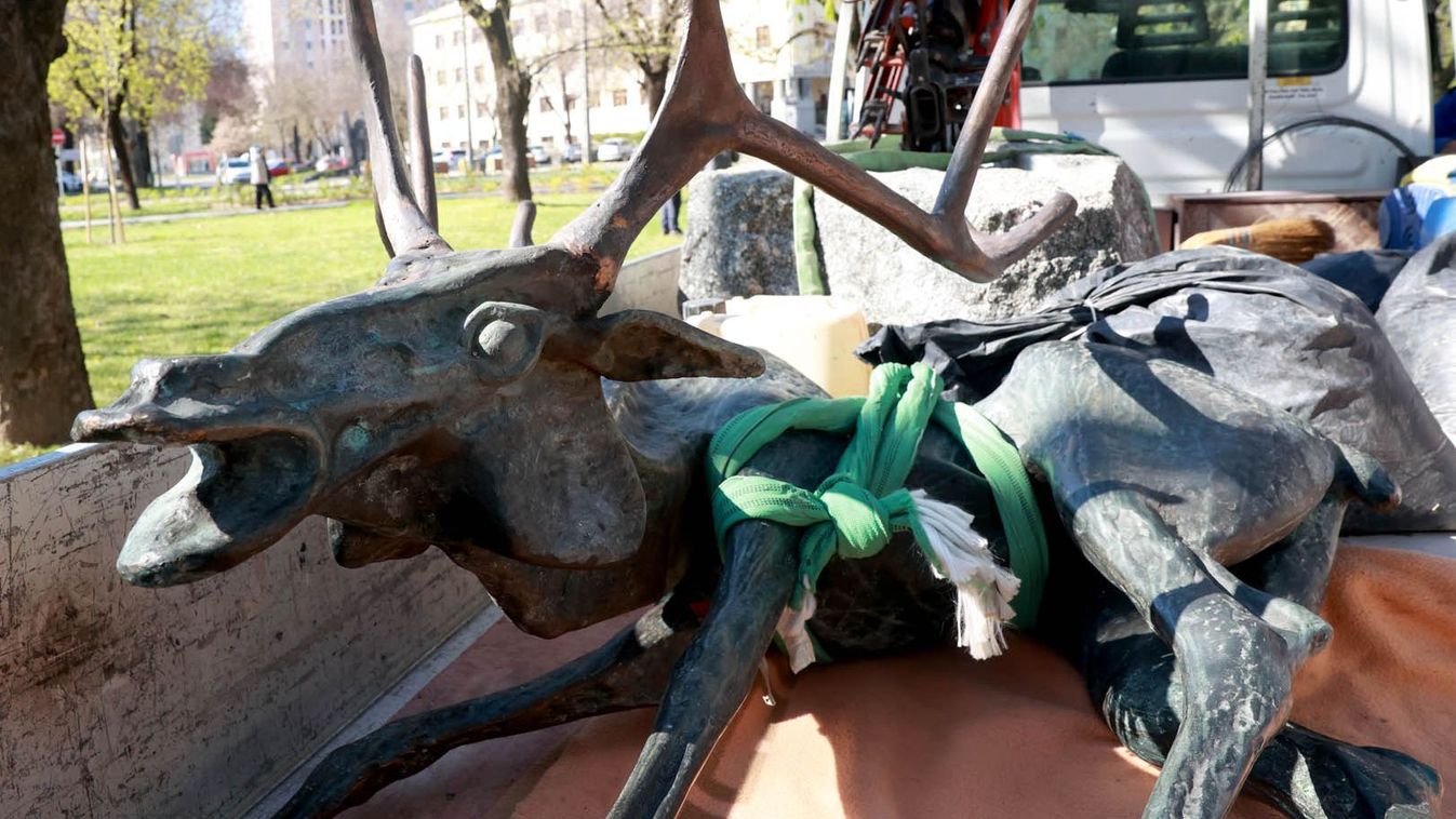 Az Ivó szarvas újra Szekszárdot díszíti