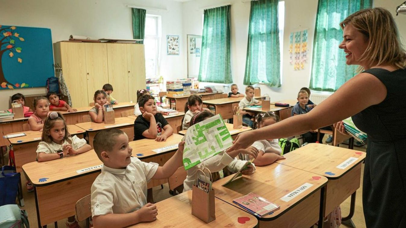 Zökkenőmentes évkezdés a Tamási Tankerület iskoláiban