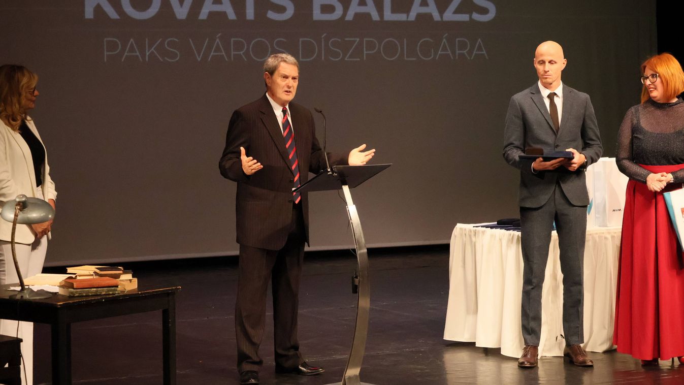 Kováts Balázs lett idén Paks Város Díszpolgára