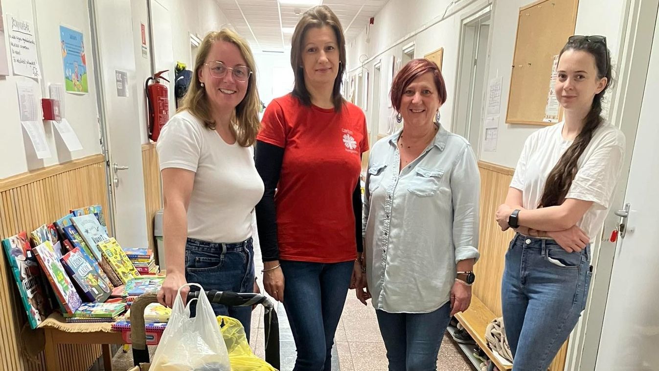 Tamási Caritas gyűjtési akciója. Élelmiszer és játék is jut a fa alá.