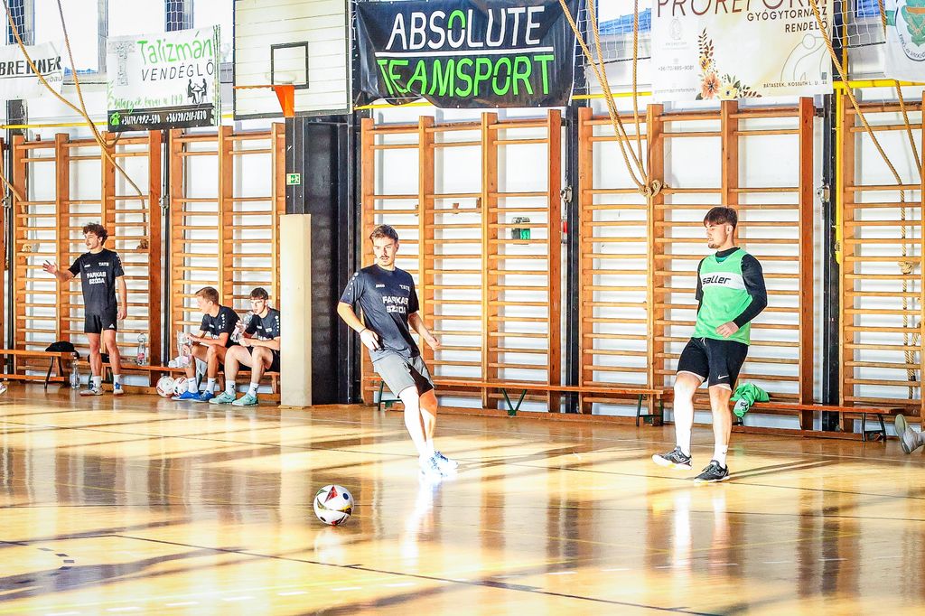Fenyő Kupa: a Gold Car nyerte a nap rangadóját (tabellákkal)