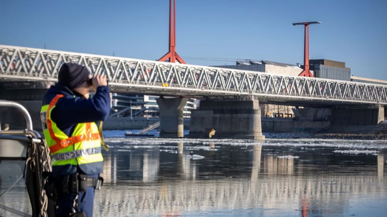 Hajózási zárlatot rendeltek el a Dunán