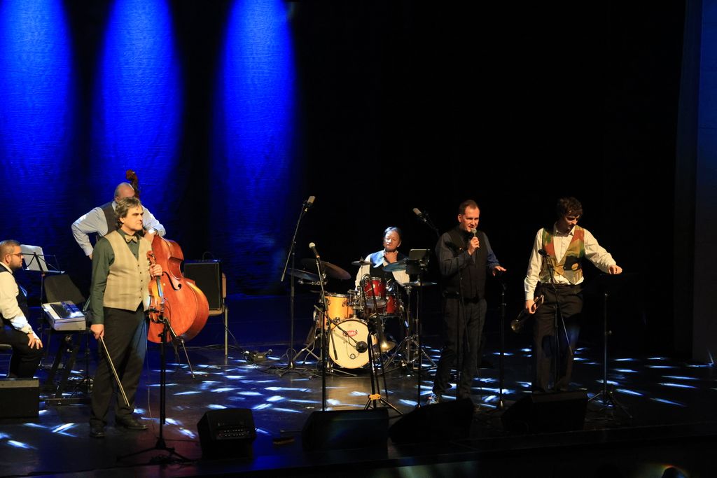 A Budapest Ragtime Band adott újévi koncertet Szekszárdon (videó)